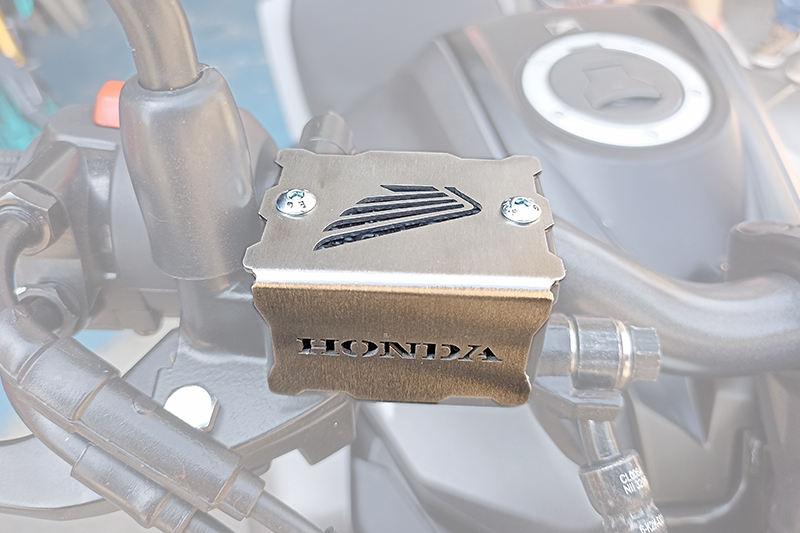 PROTECTOR DEPOSITO DELANTERO HONDA CBF125 Y 150-INVICTA | Metalguard