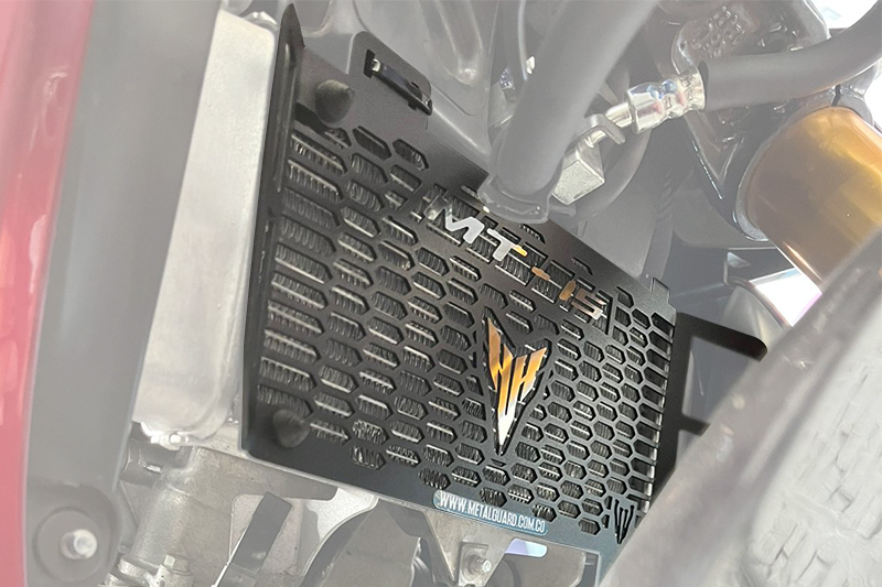 PROTECTOR RADIADOR YAMAHA MT15 | Metalguard